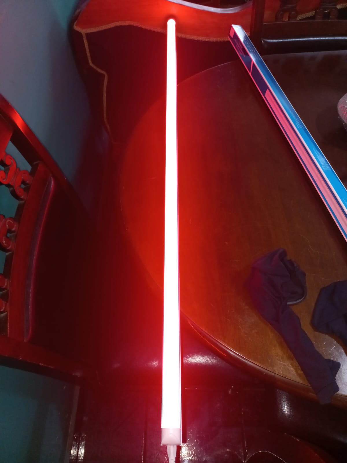 Tubo LED Color Rojo T8 Con Base 18 watt 120 cm IP20 (160w) - VerLuz Pro